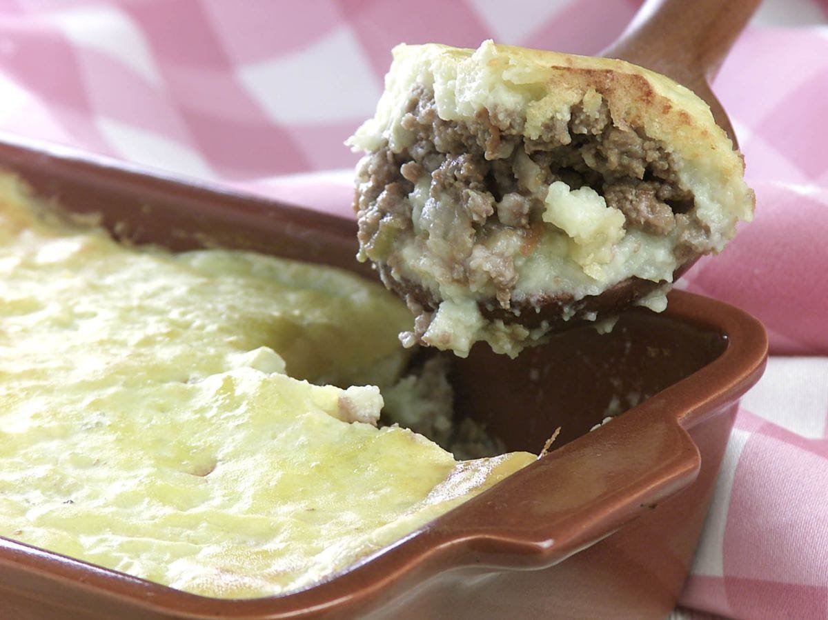 Como fazer um escondidinho de carne irresistível